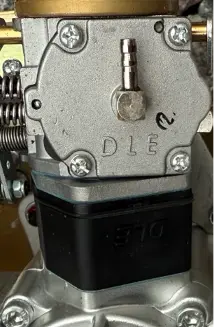 Two-stroke petrol engine DLE 111